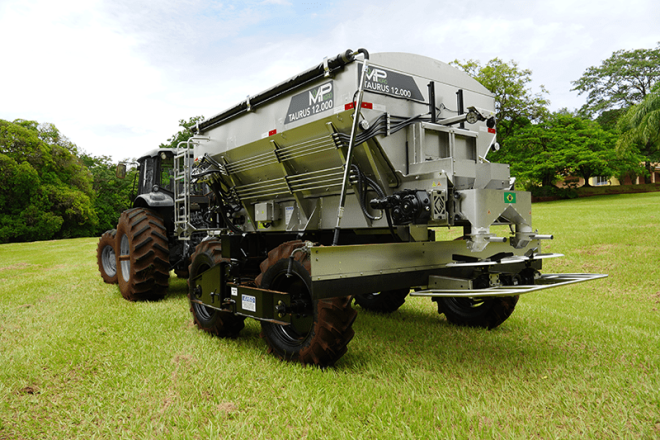 Taurus 12000 – AMAZONE E MP AGRO – O mais alto nível de precisão